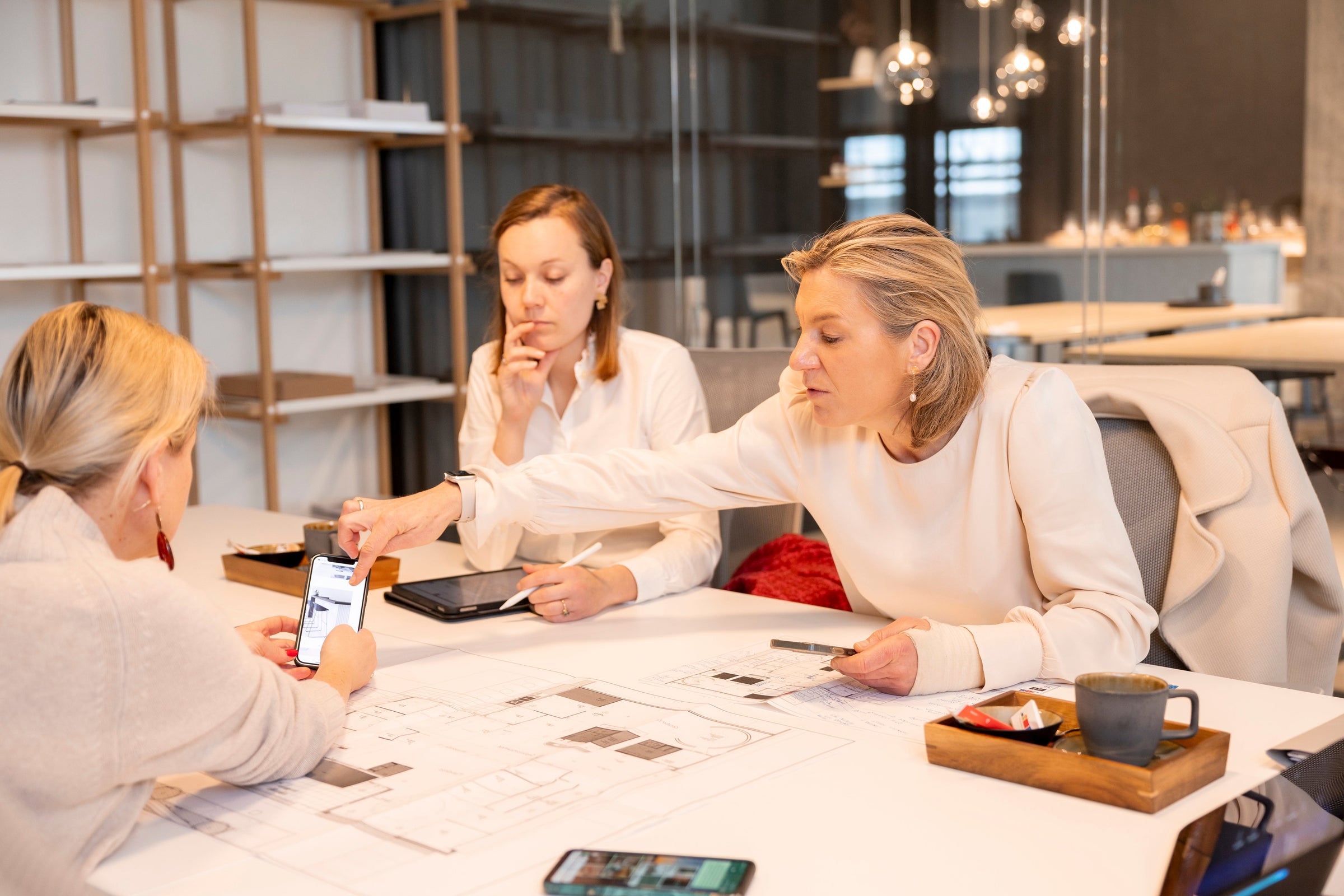 Buro International - Kantoormeubelen - Projectinrichting