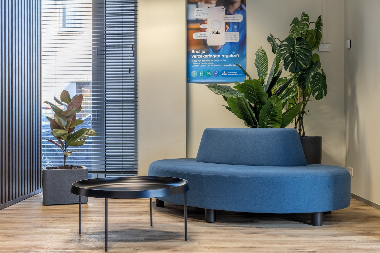 Buro International - Kantoormeubelen - Projectinrichting