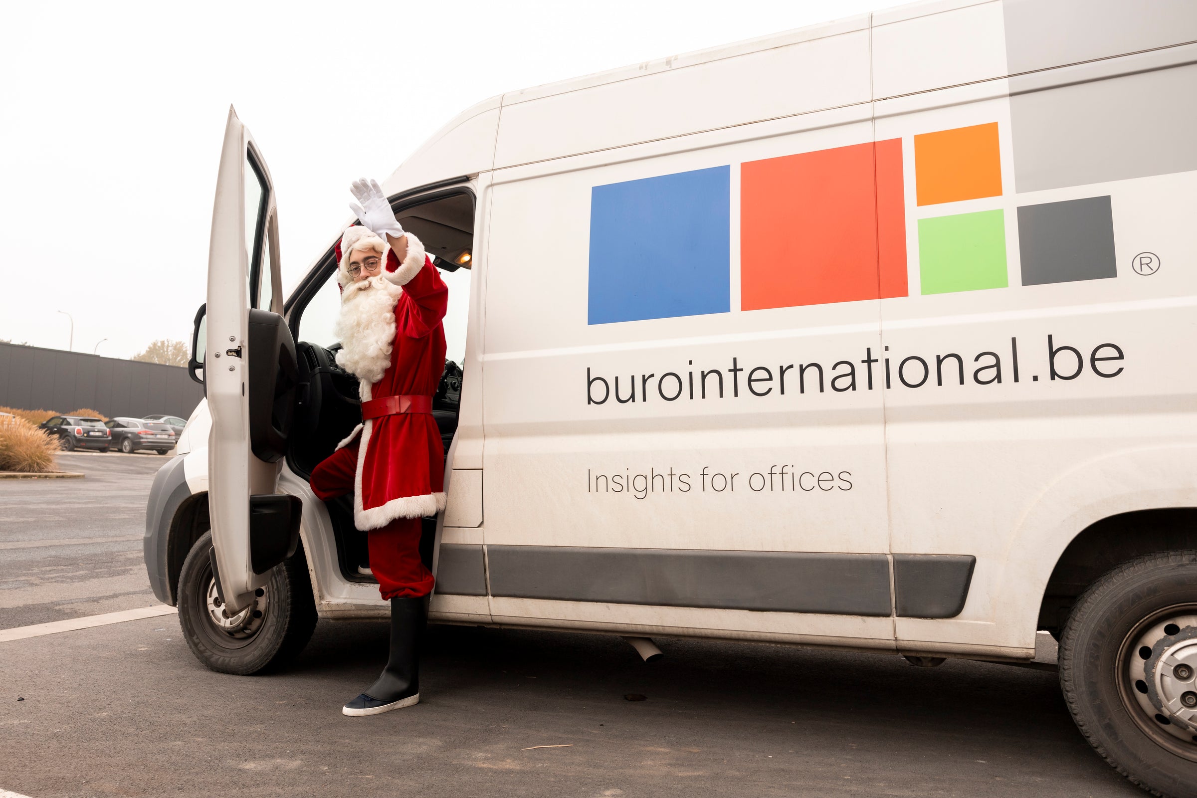 Buro International - Office furniture - Project Design